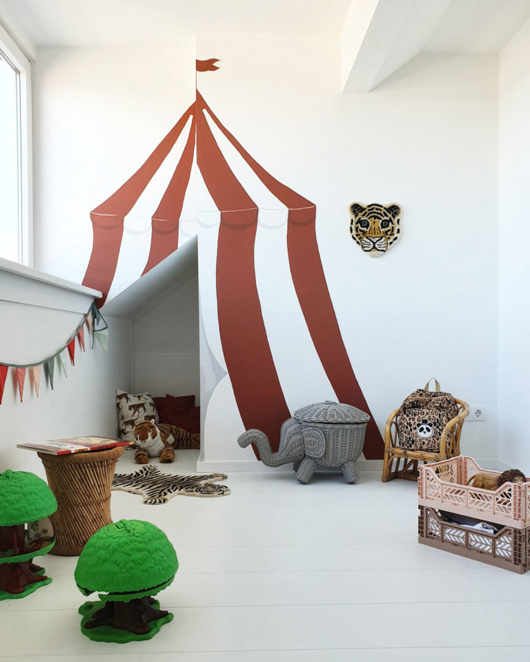 ROOMTOUR : VIC'S FUN CIRCUS THEMED BOY'S ROOM - Kids Interiors